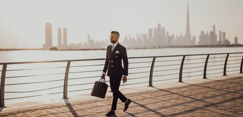 6 Tips to Be Professional at Work [CRUCIAL]